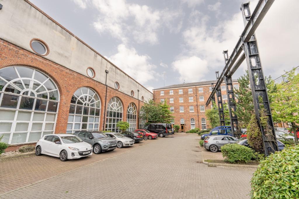 Cook Street, Tradeston, Glasgow, G5 2 bed flat - £950 pcm (£219 pw)