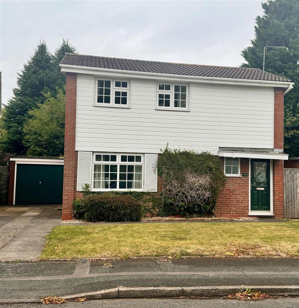 Sonning Drive, Pendeford, Wolverhampton 3 bed detached house - £235,000