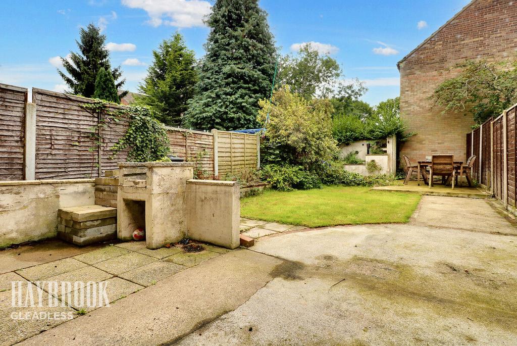 Mawfa Crescent, Sheffield 4 bed terraced house for sale - £145,000