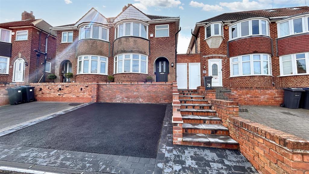 Lindsworth Road, Birmingham B30 3 bed semi-detached house - £280,000