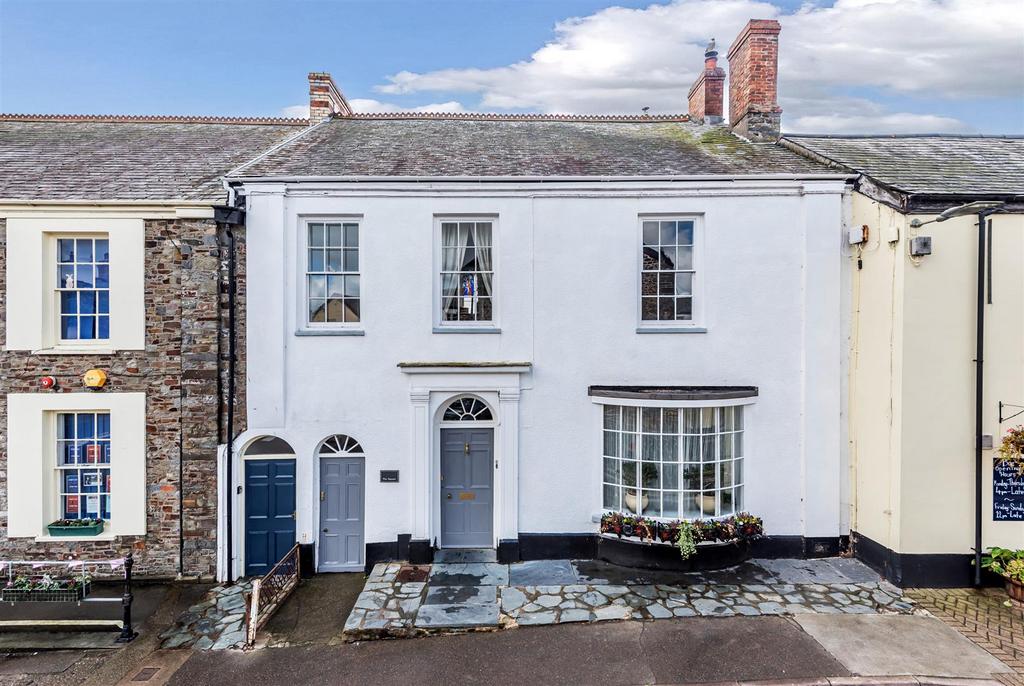 The Square, Hartland, Bideford 6 bed terraced house for sale - £465,000