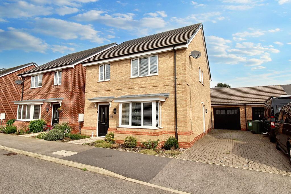 Southfield Close, Leicester LE8 4 bed detached house - £375,000