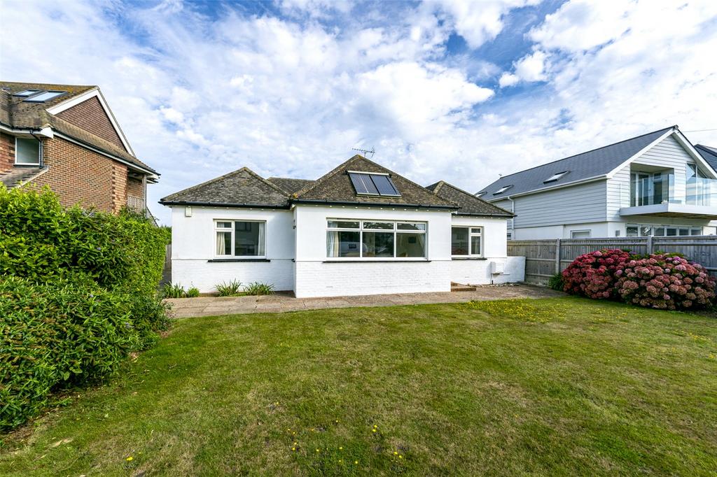 South Drive, Ferring, Worthing, West... 3 bed bungalow - £835,000
