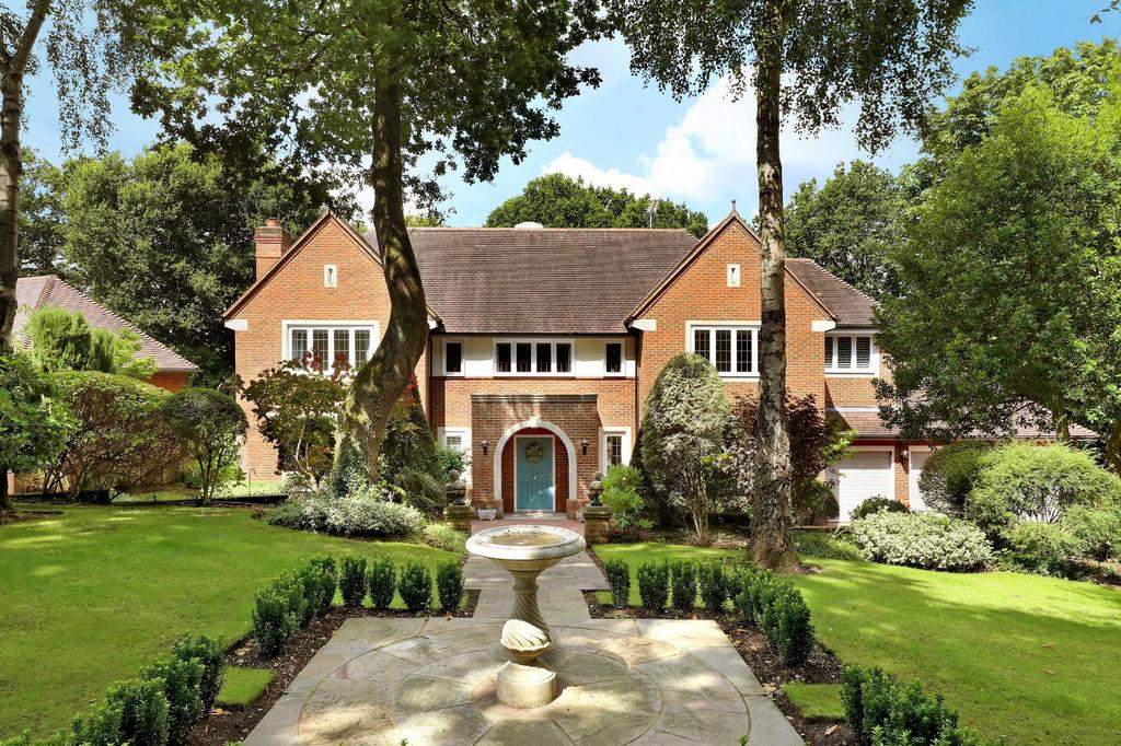 Bellridge Place, Knotty Green... 5 bed detached house - £2,500,000