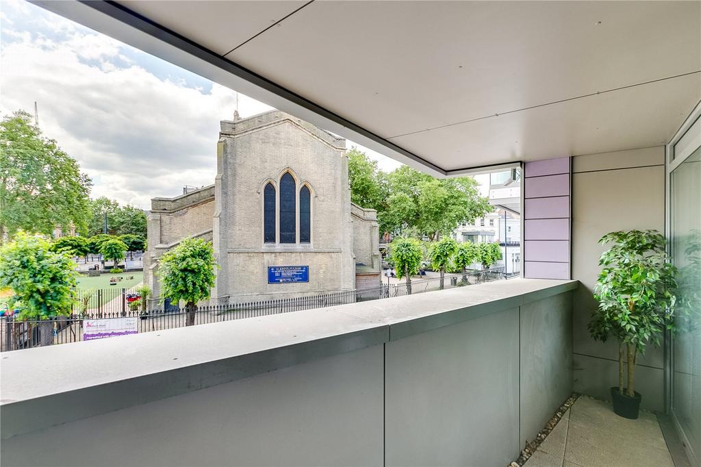 Dungannon House, Fulham Broadway, London 2 bed flat - £850,000