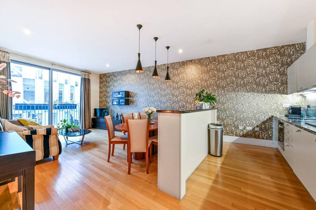 Copenhagen Street, Islington, London, N1 2 bed flat - £3,500 pcm (£808 pw)