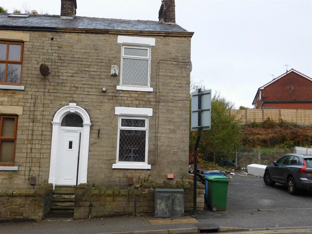 Huddersfield Road, Waterhead, Oldham 3 bed end of terrace house - £925 ...