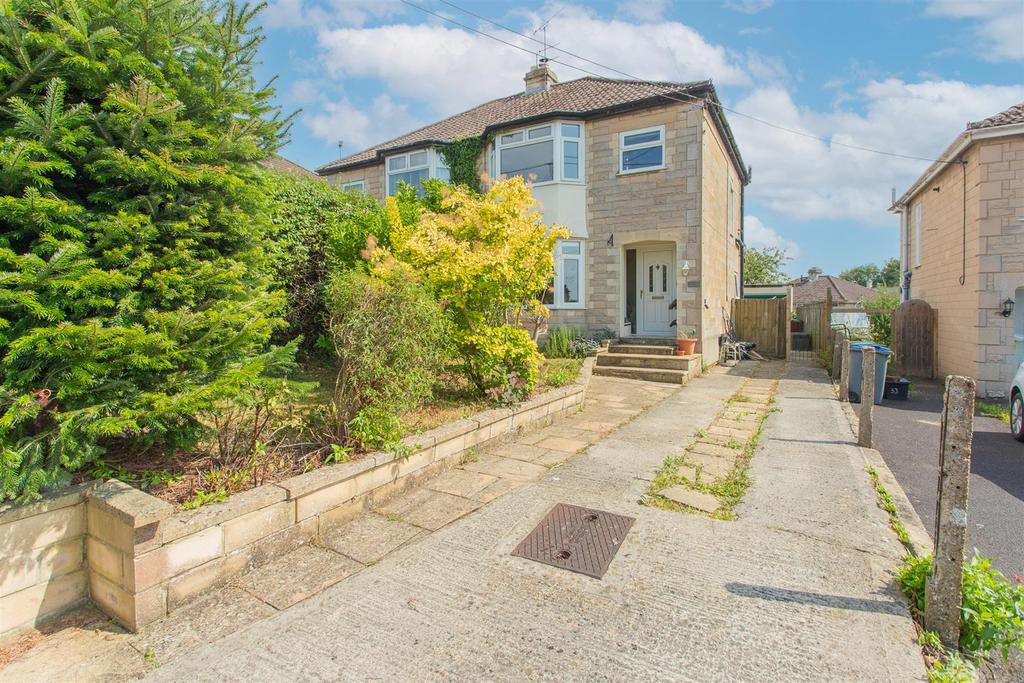 Station Road, Corsham 3 bed semi-detached house - £435,000