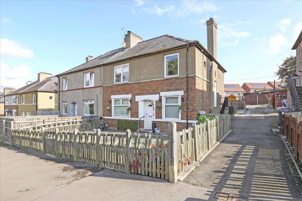 98 New Hunterfield, Gorebridge, EH23 2 bed flat - £155,000