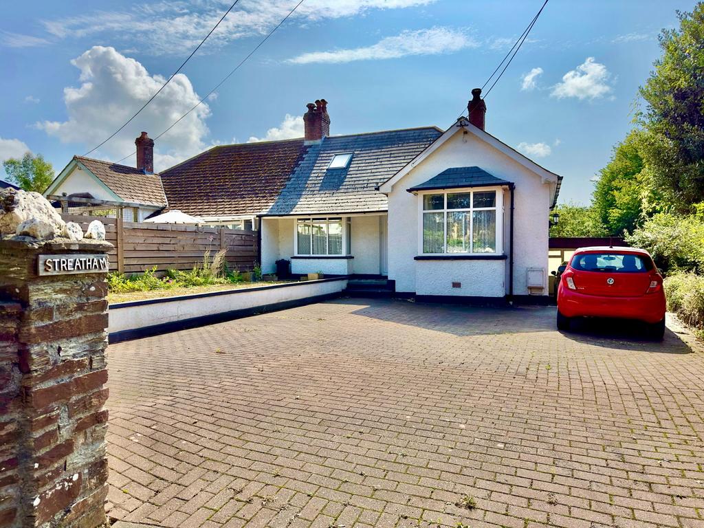 Gonvena Hill, Wadebridge, PL27 6DH 3 bed semi-detached house - £425,000