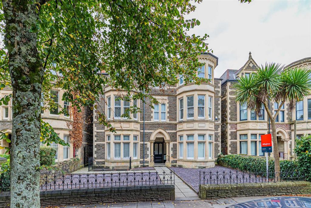 Cathedral Road, Cardiff CF11 2 bed flat - £1,200 pcm (£277 pw)