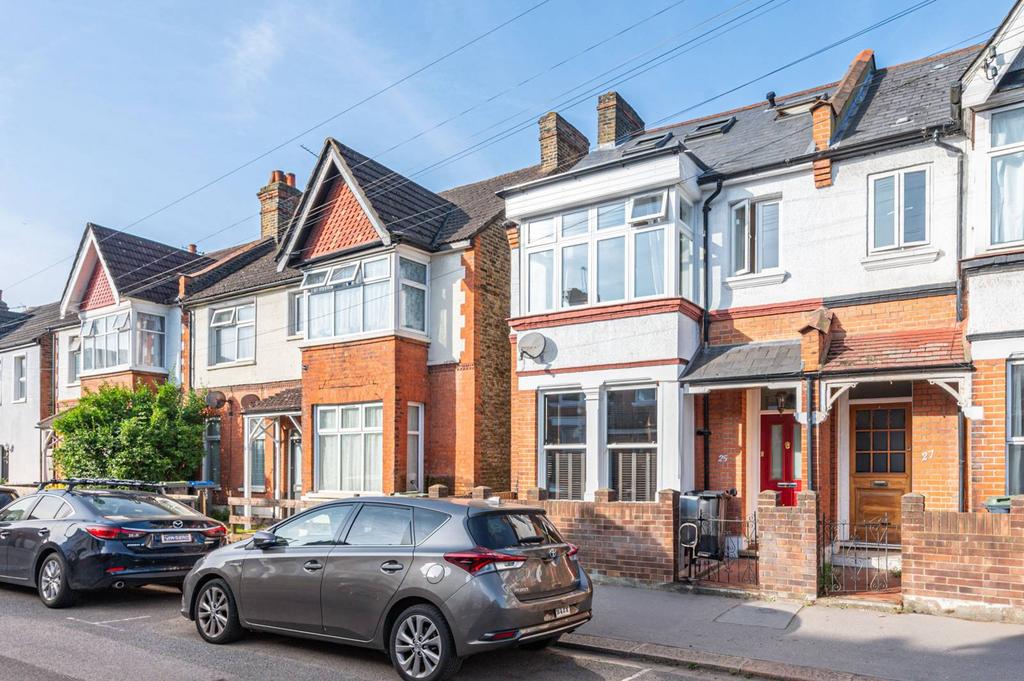 Fairview Road, Norbury, London, SW16 4 bed house - £3,400 pcm (£785 pw)