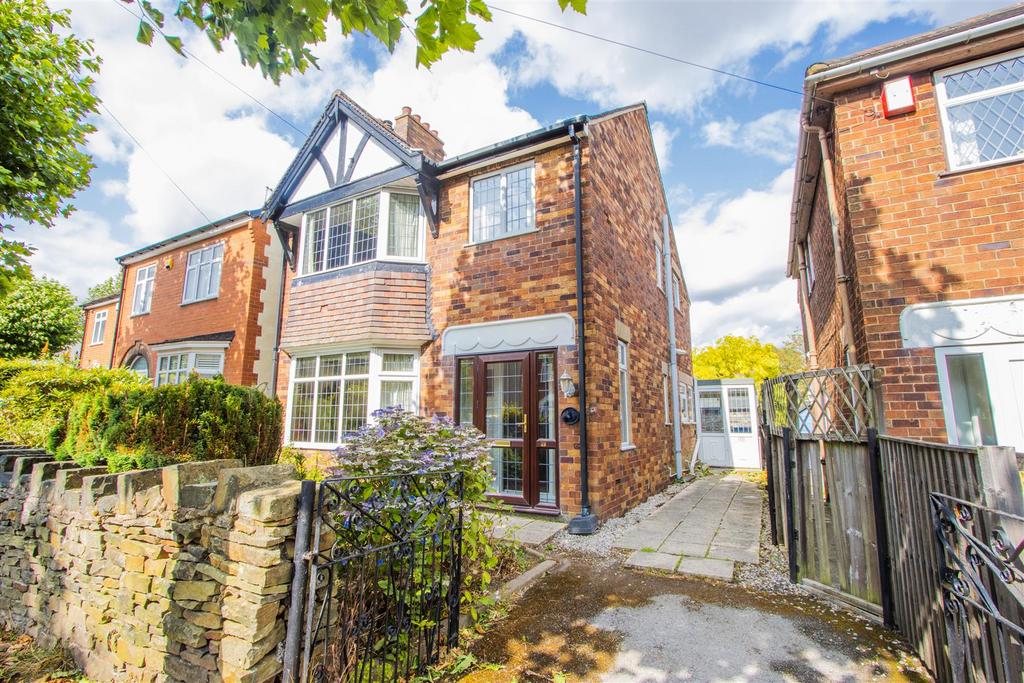 Morris Avenue, Newbold, Chesterfield 3 bed detached house for sale - £ ...