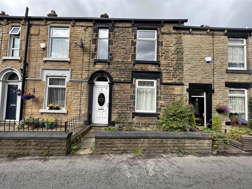 Under Lane, Grotton, Oldham 3 bed terraced house for sale - £200,000