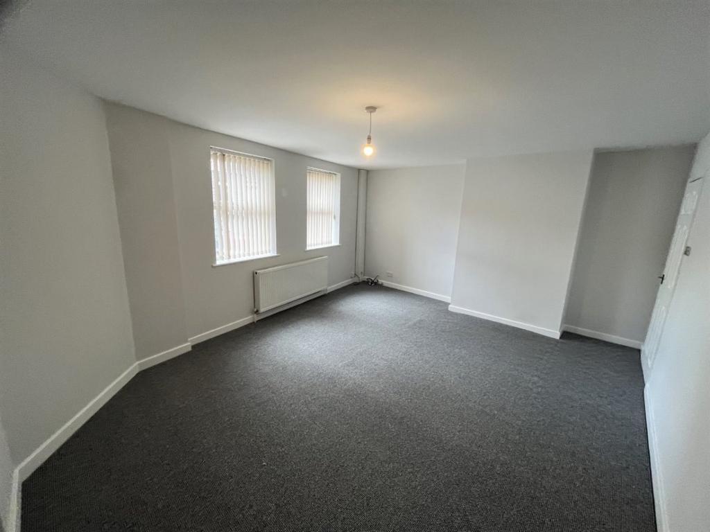 Main Street, Mexborough 1 bed flat - £550 pcm (£127 pw)
