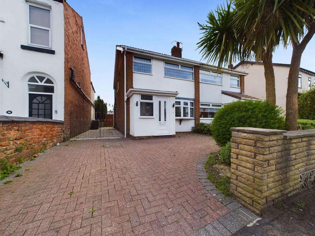 Halsall Lane, Ormskirk, L39 3AT 3 bed semi-detached house to rent - £ ...
