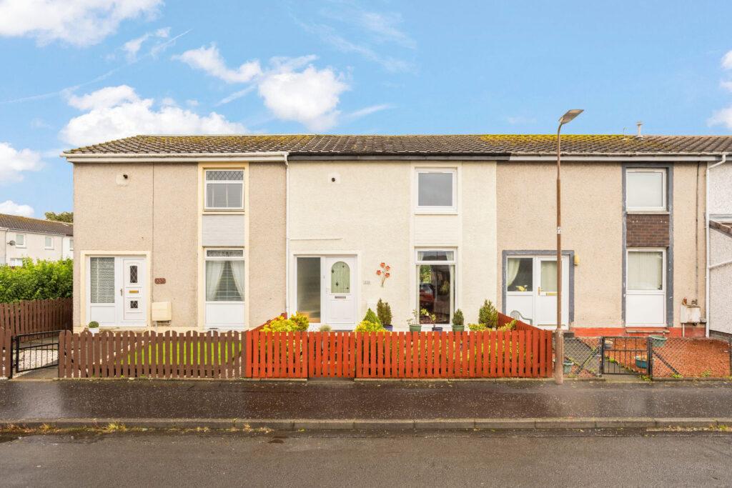 Langside Gardens, Polbeth EH55 2 bed terraced house - £135,000