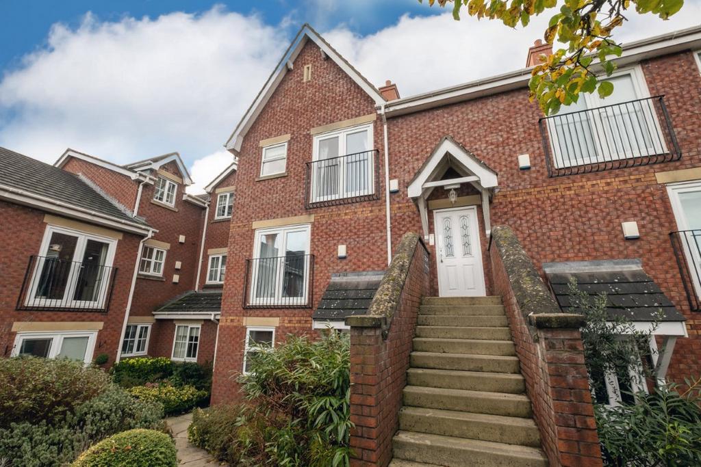 Haven Road, Lytham St. Annes, FY8 2 bed apartment - £215,000