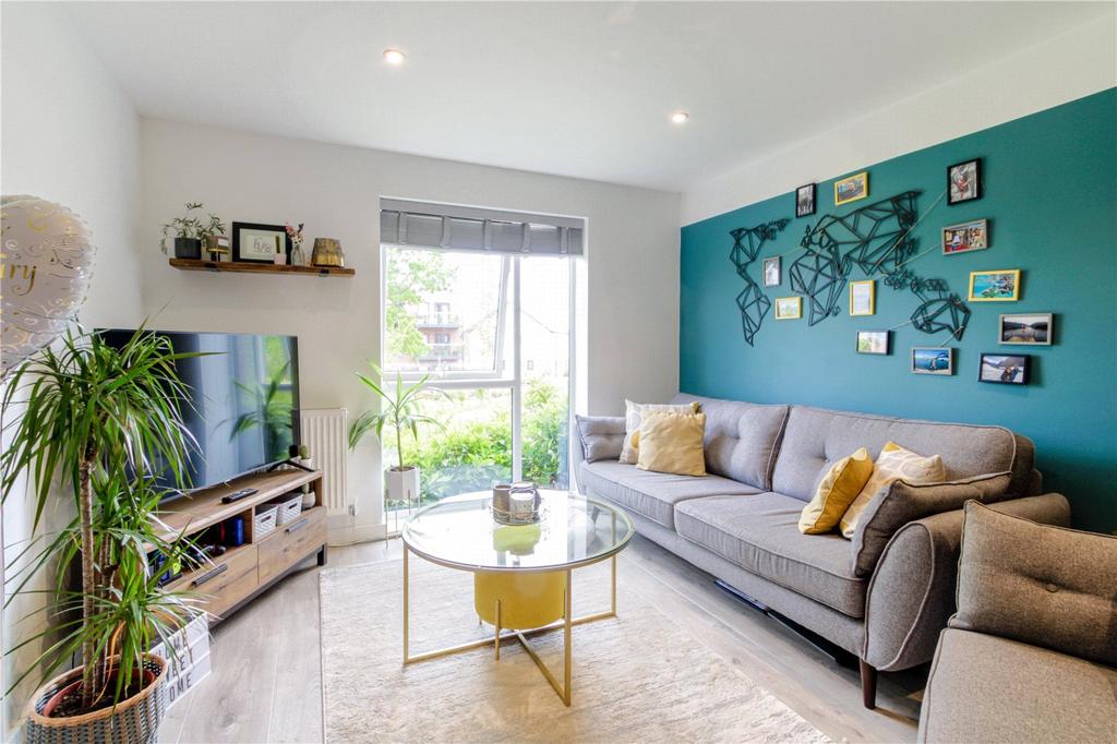 Addison House, 2 Ashton Rise... 2 bed apartment for sale - £280,000