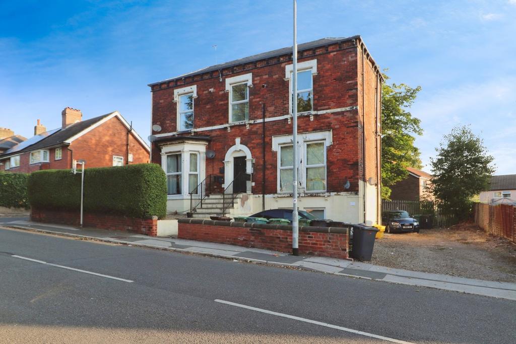 Hall Lane, Armley, Leeds, LS12 1 bed detached house - £695 pcm (£160 pw)