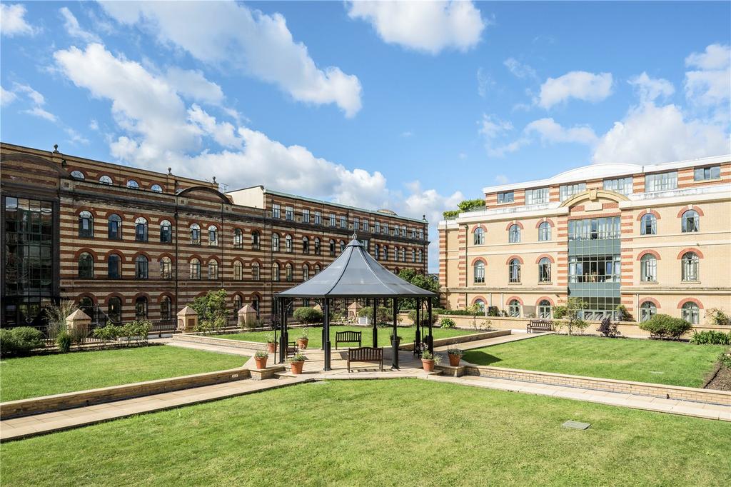 Harrods Village SW13 2 bed apartment - £1,100,000