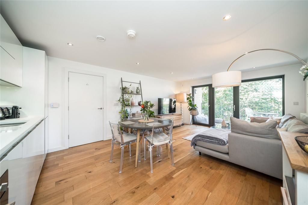London SW9 2 bed apartment - £575,000