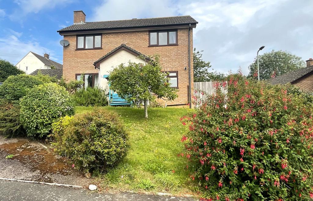 Newbery Close, Colyton, Devon, EX24 3 bed detached house - £399,900