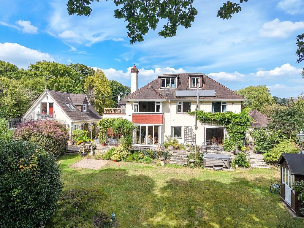 Barrs Avenue, New Milton, BH25 6 bed detached house for sale - £1,295,500