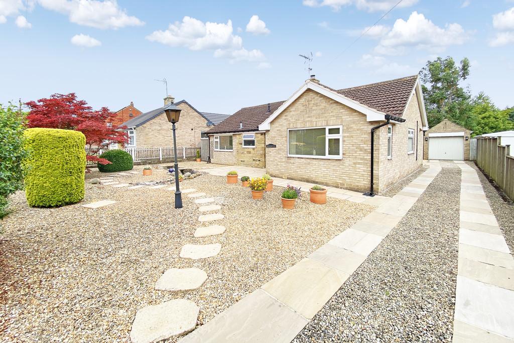 Arkendale Road, Ferrensby 2 bed detached bungalow - £475,000
