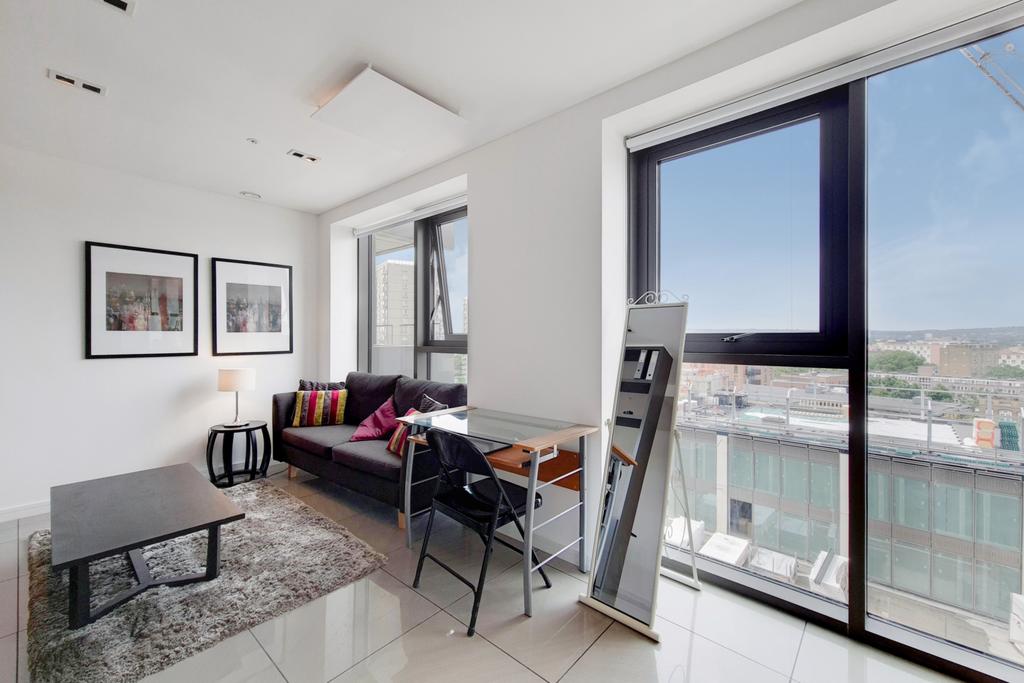 Triton Building, 20 Brock Street, NW1... Studio - £2,450 pcm (£565 pw)