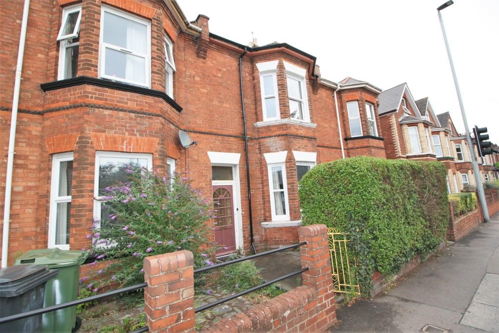 Fore Street, Exeter EX1 1 bed ground floor flat - £850 pcm (£196 pw)