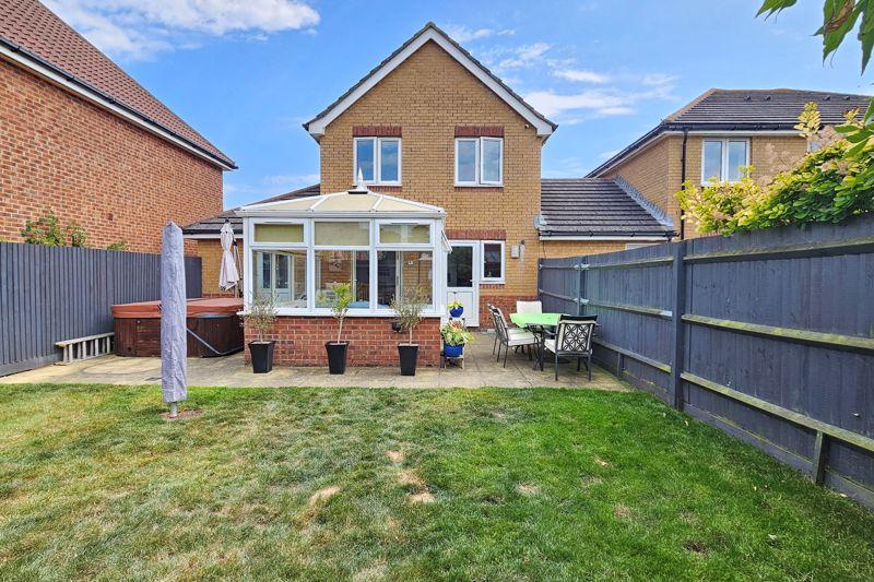 David Newberry Drive... 3 bed link detached house - £425,000