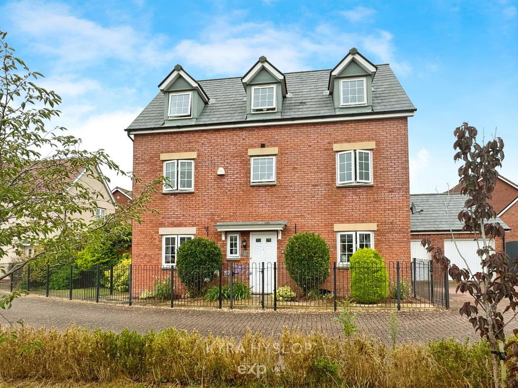 West Down Court, Exeter EX5 5 bed detached house - £475,000