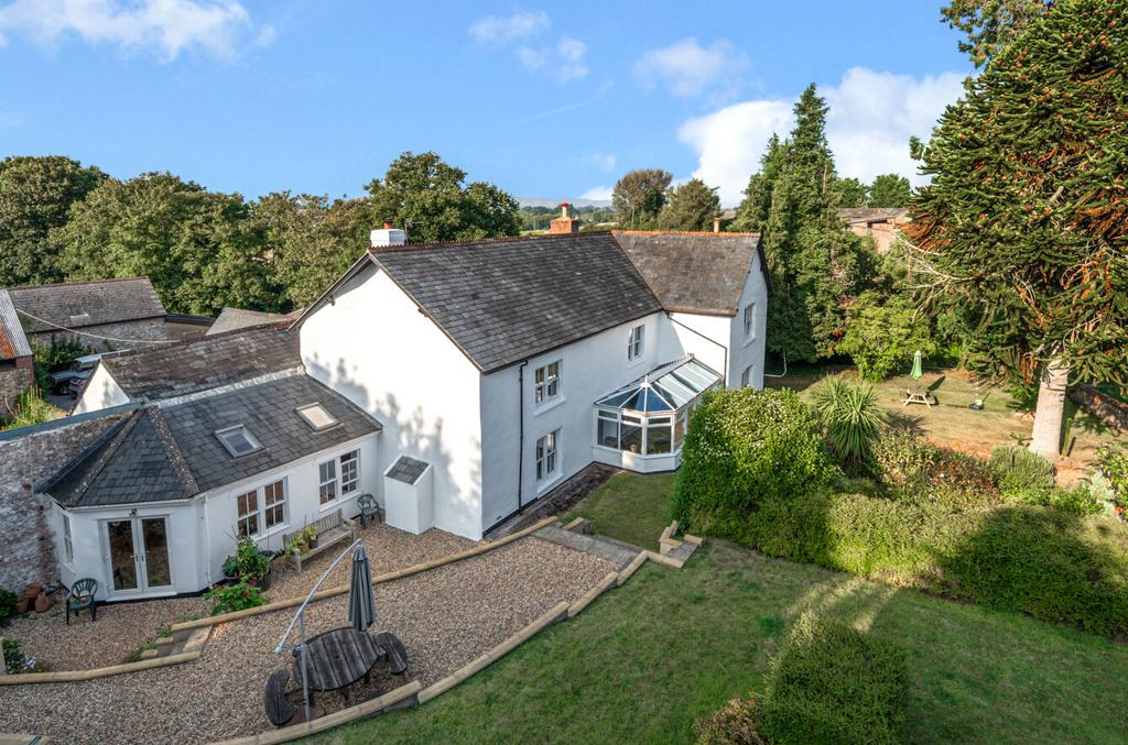 Wellington, Somerset, TA21 6 bed detached house for sale - £968,000