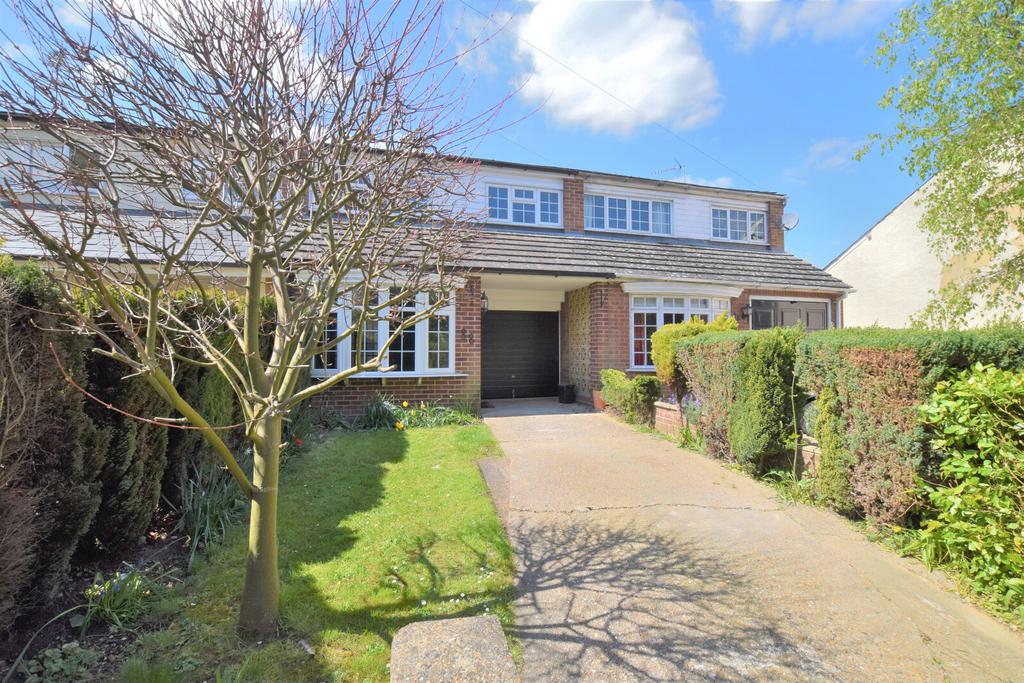 Birchanger Lane, Hertfordshire CM23 3 bed terraced house - £400,000