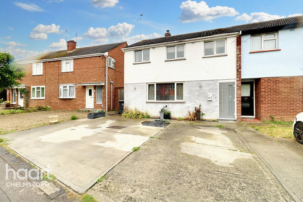 Cheviot Drive, Chelmsford 3 bed end of terrace house - £350,000