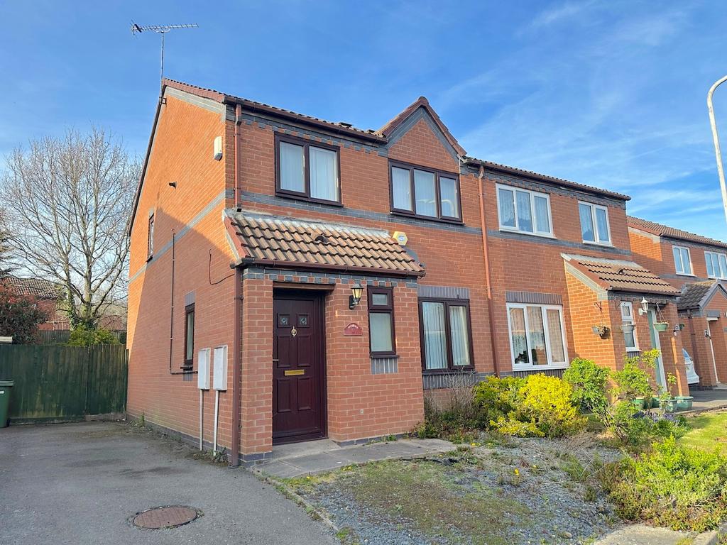 Lavender Close, Wolverhampton WV9 3 bed semi-detached house for sale ...
