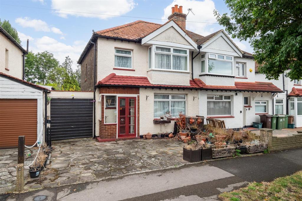 Surrey Grove, Sutton 3 bed semi-detached house - £500,000