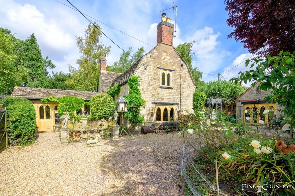 Market Overton 4 bed detached house for sale - £495,000