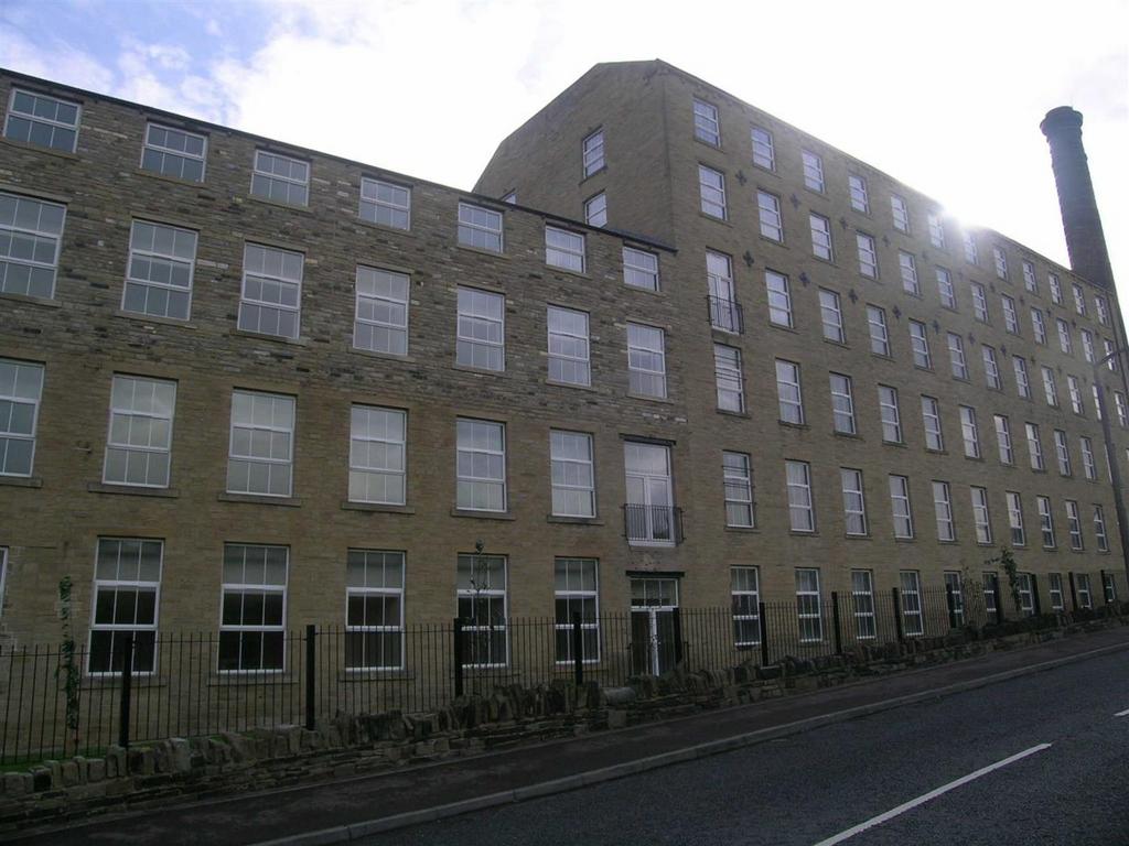 Perseverance Mill, Elland 2 bed apartment - £675 pcm (£156 pw)