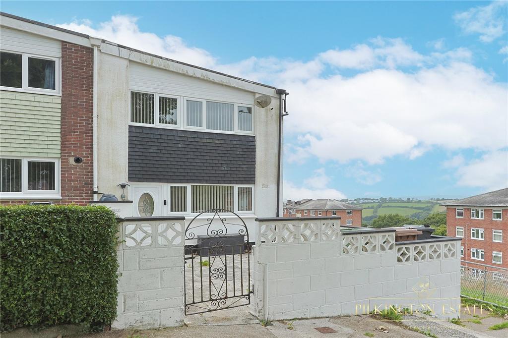Lundy Close, Devon PL6 3 bed end of terrace house - £170,000