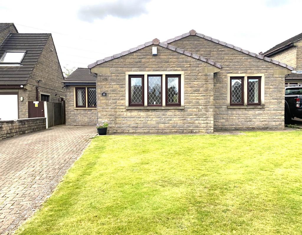 Chapelway Gardens, Royton 2 bed detached bungalow - £300,000