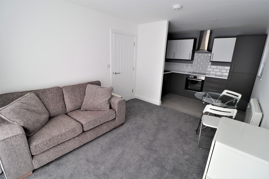 Heol Gruffydd, Pontypridd CF37 1 bed flat - £99,500