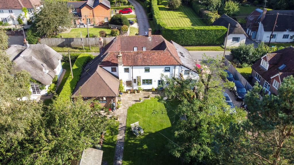 The Canterton, Preston Candover... 6 bed detached house for sale - £ ...