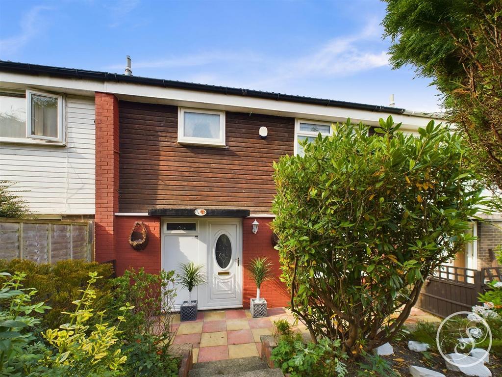 Beckhill Walk, Leeds 3 bed semi-detached house - £190,000