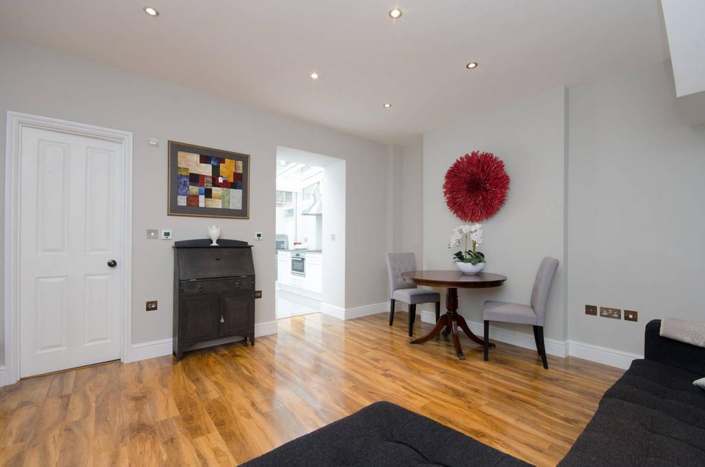 Lots Road, Chelsea, London, SW10 1 bed flat for sale - £425,000