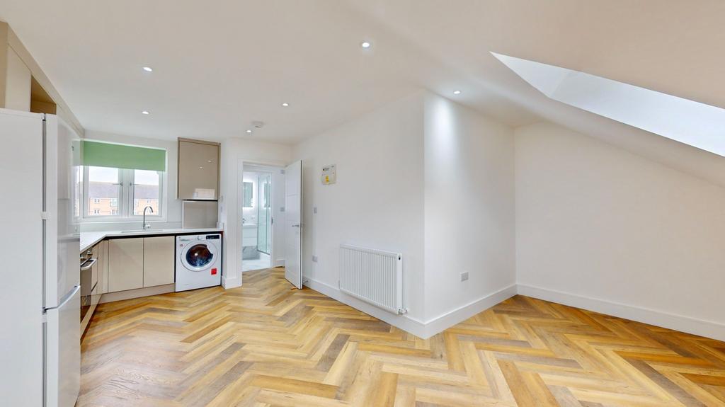 Greenford Road, Greenford, Greater... 1 bed flat - £1,500 pcm (£346 pw)
