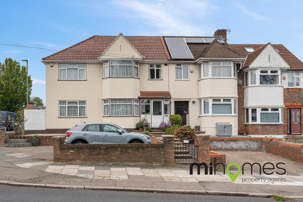Osidge Lane, London 4 bed end of terrace house for sale - £850,000