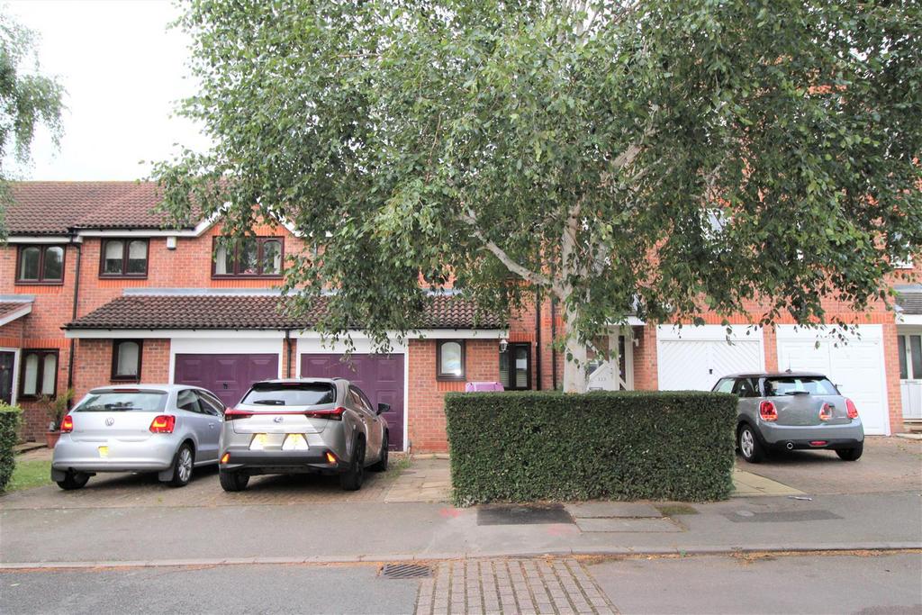 Telegraph Place, London 3 bed terraced house - £2,800 pcm (£646 pw)