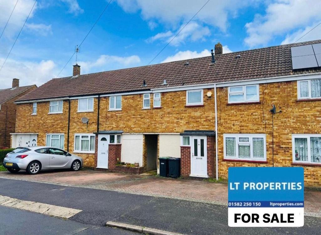 Luton LU2 3 bed terraced house - £295,000